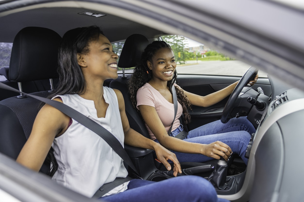 Teen Drivers: Safety Tips and Avoiding Common Mistakes Teen Drivers: Safety Tips and Avoiding Common Mistakes